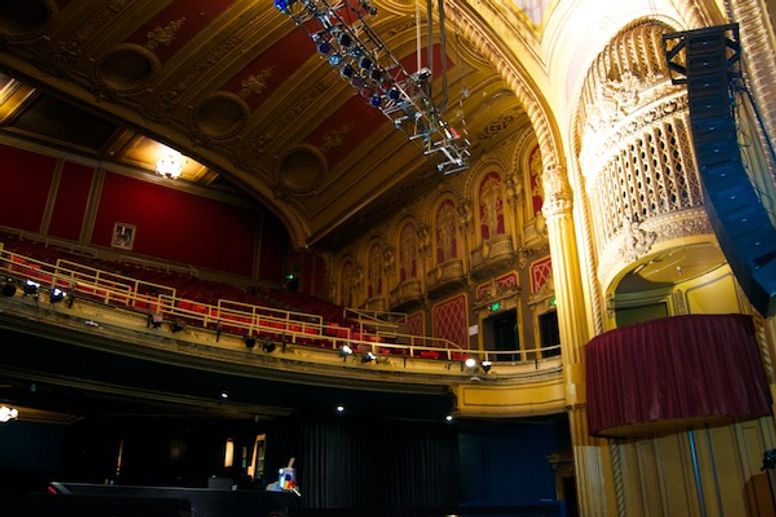 The Warfield Seating | Cabinets Matttroy