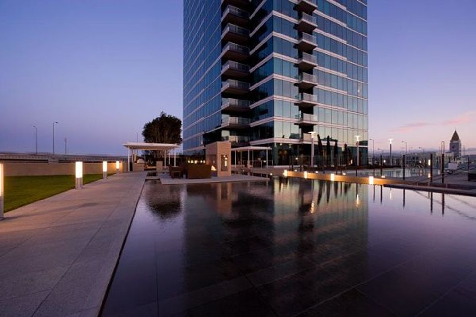 One Rincon Hill, SF's Tallest Building to Sell for $400 Million - 7x7 ...